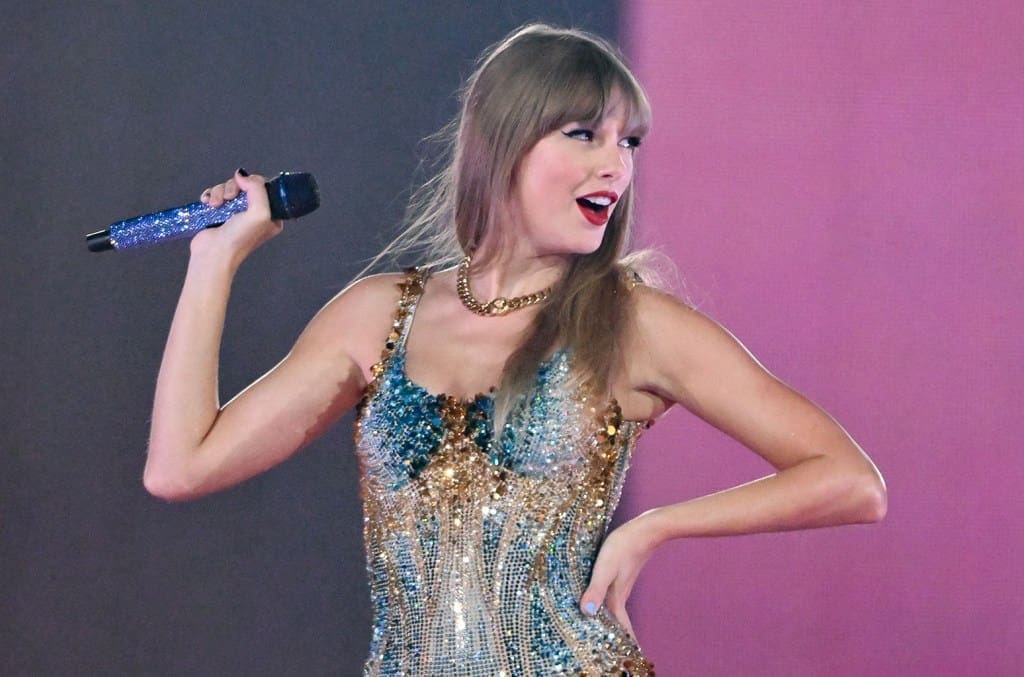 Taylor Swifts Voter Registration Post Causes Surge In Numbers Edm